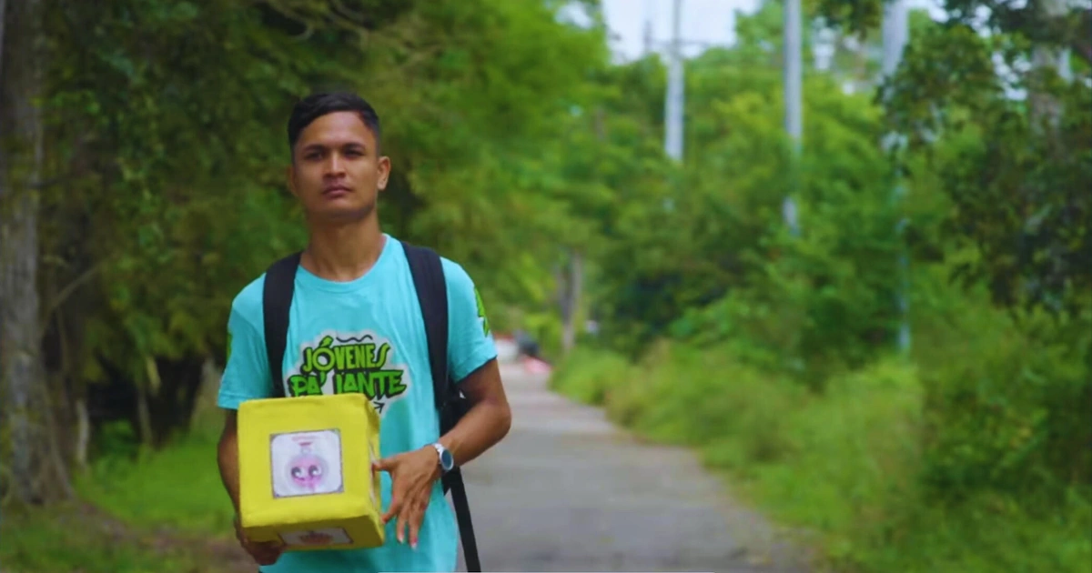 César, el joven de Yondó Antioquia que rompe estereotipos y redefine lo ...