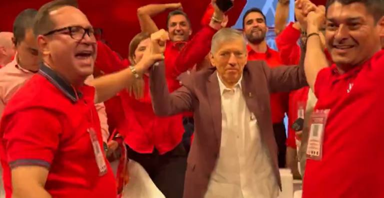 César Gaviria continuará manejando hilos del Partido Liberal; su ...